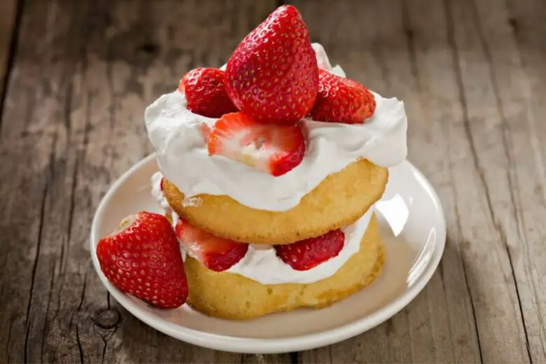 15 Best Dessert Recipes With Heavy Cream To Try Today | Recipe Self